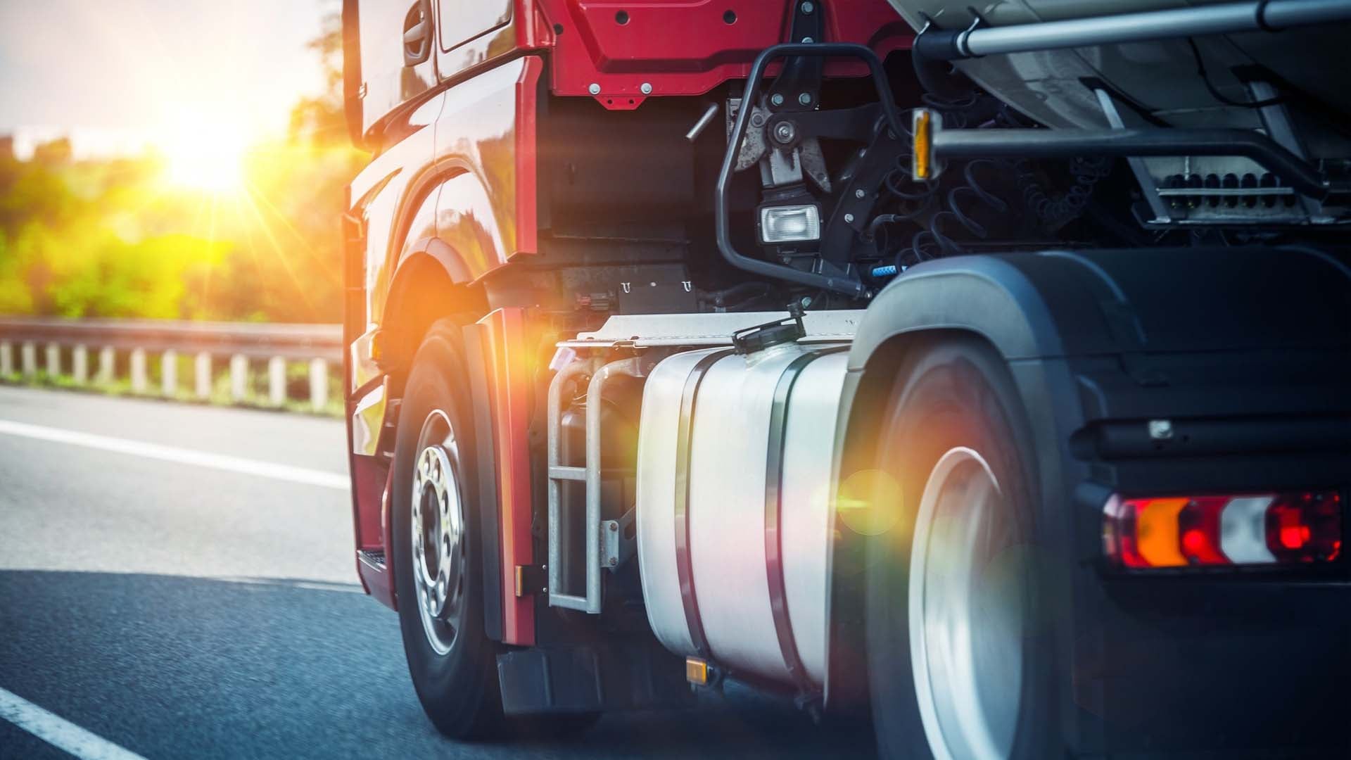 Heavy-duty truck engines for diesel, natural gas, & alternative fuels ...